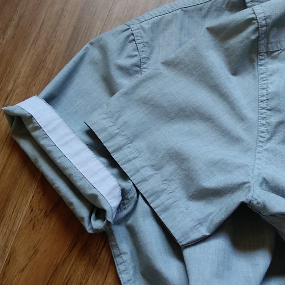 Quiksilver | Shirts | Quicksilver Modern Fit Button Short Sleeve | Poshmark